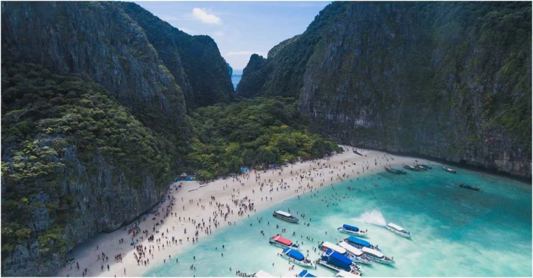 Maya Bay Bakal Dibuka Untuk Wisata Mulai 1 Januari 2022